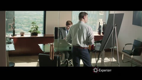 EXPERIAN CREDIT TRACKER | Campaign | THE WORK