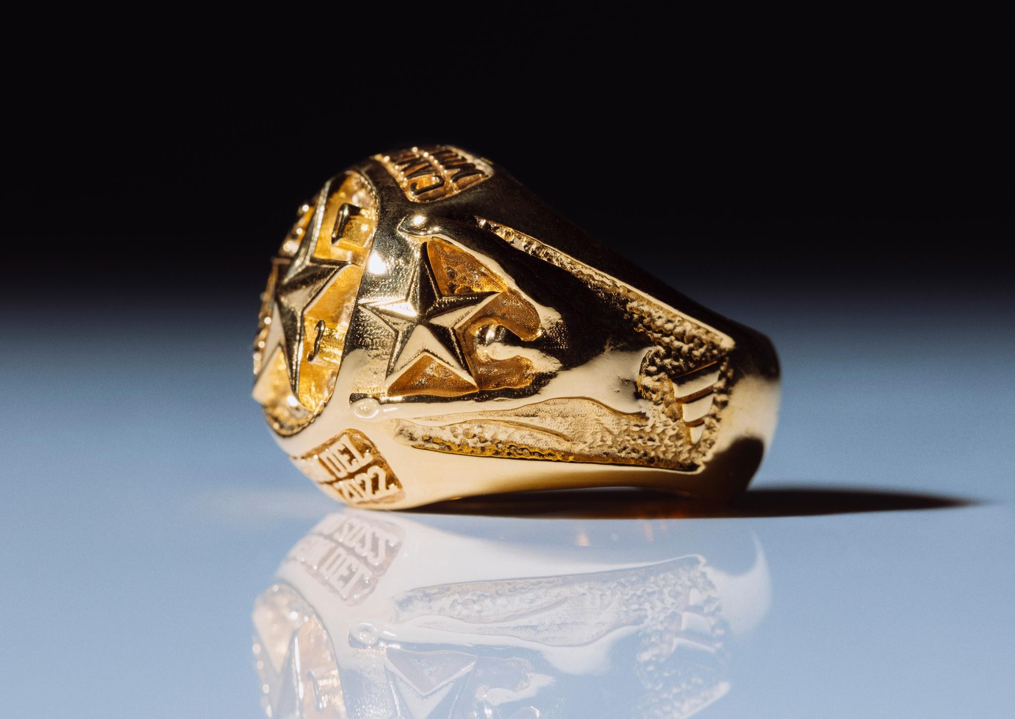 Messi x Eight G.O.A.T. Rings - adidas Ballon d'Or 2024 Activation ...