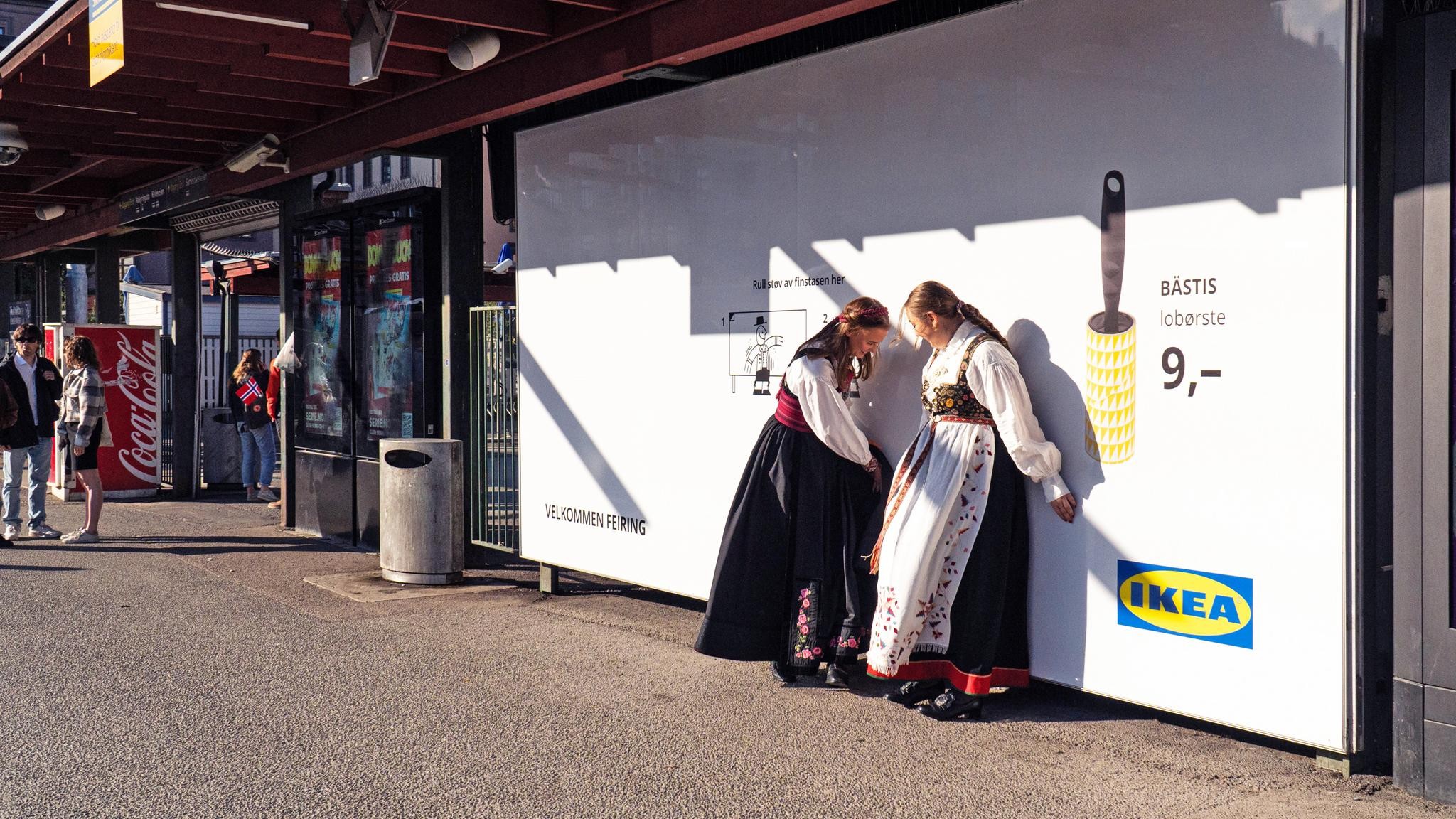 THE BÄSTIS BILLBOARD | Entry | THE WORK