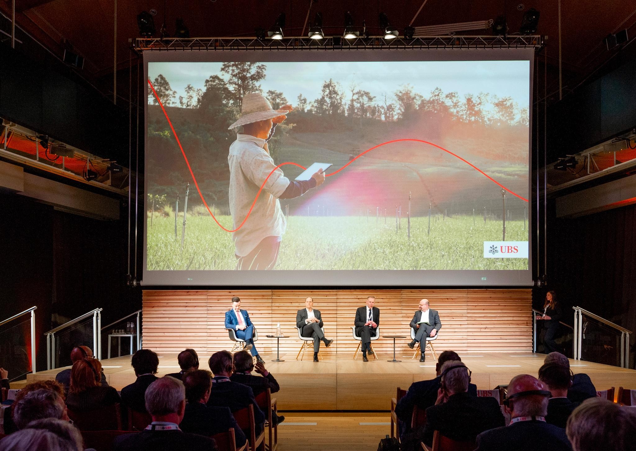 UBS Asset Management: The Red Thread Global Themes and Outlook ...