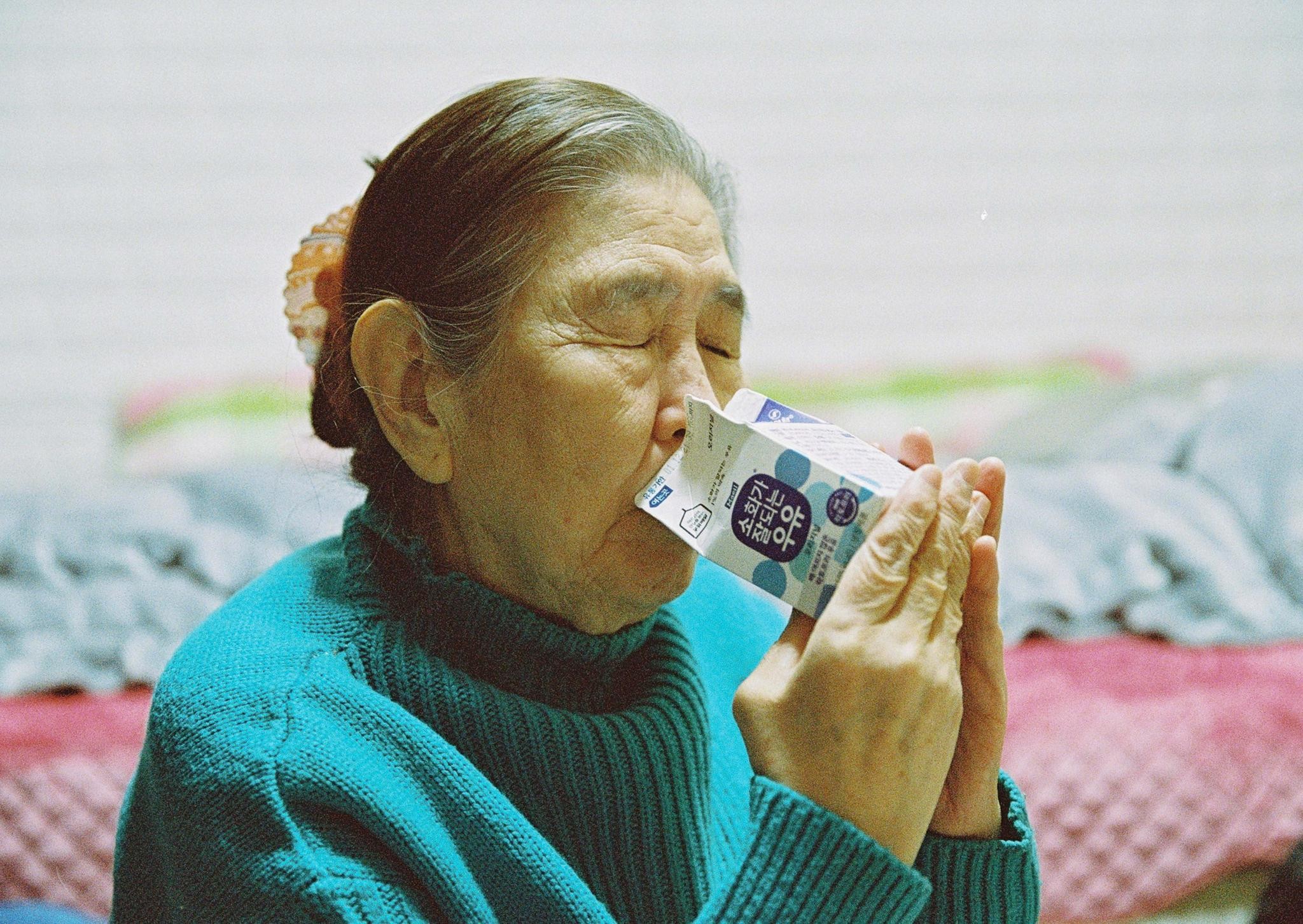 Greeting Milk | Campaign | THE WORK