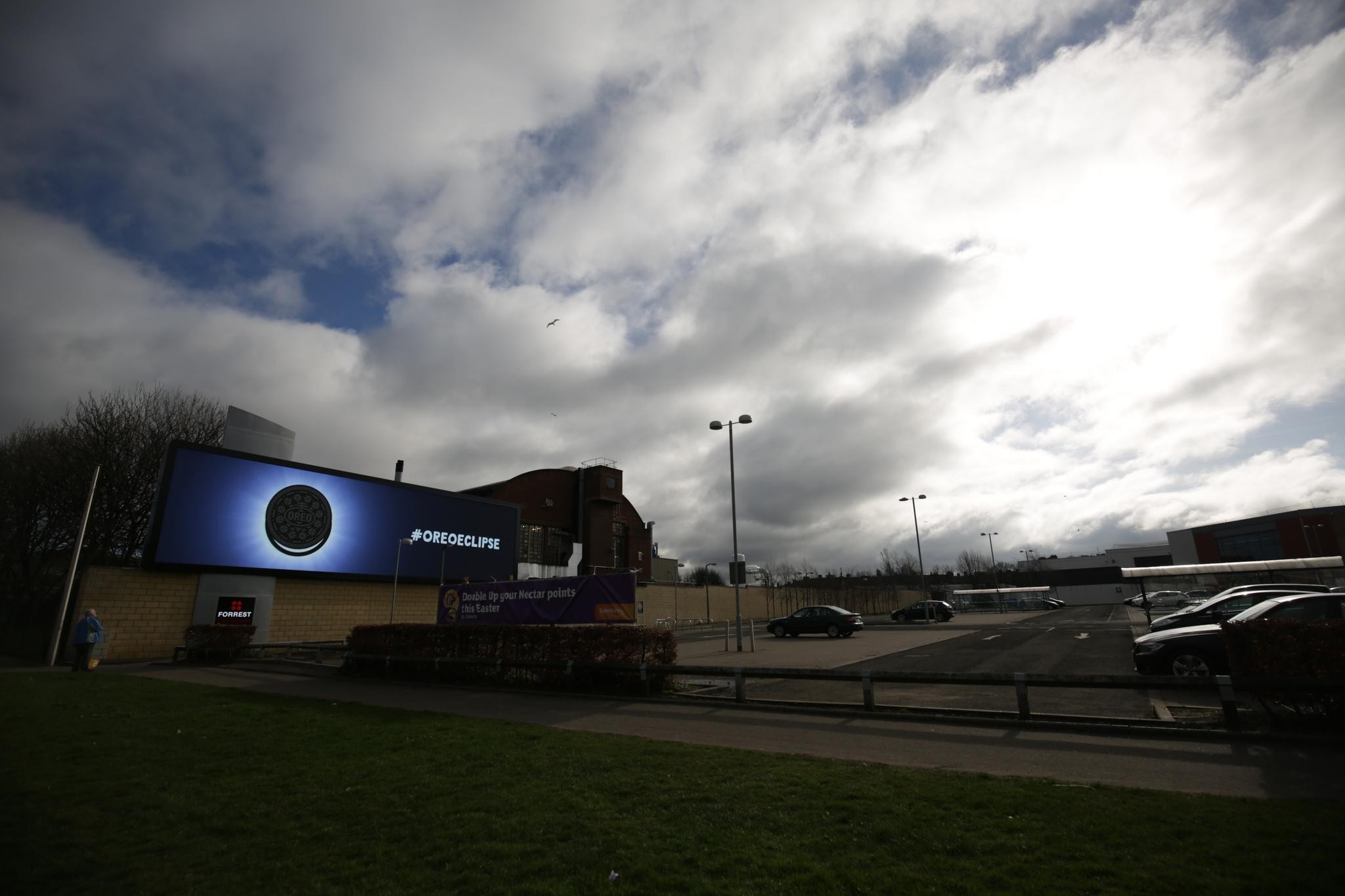 THE OREO ECLIPSE | Entry | THE WORK