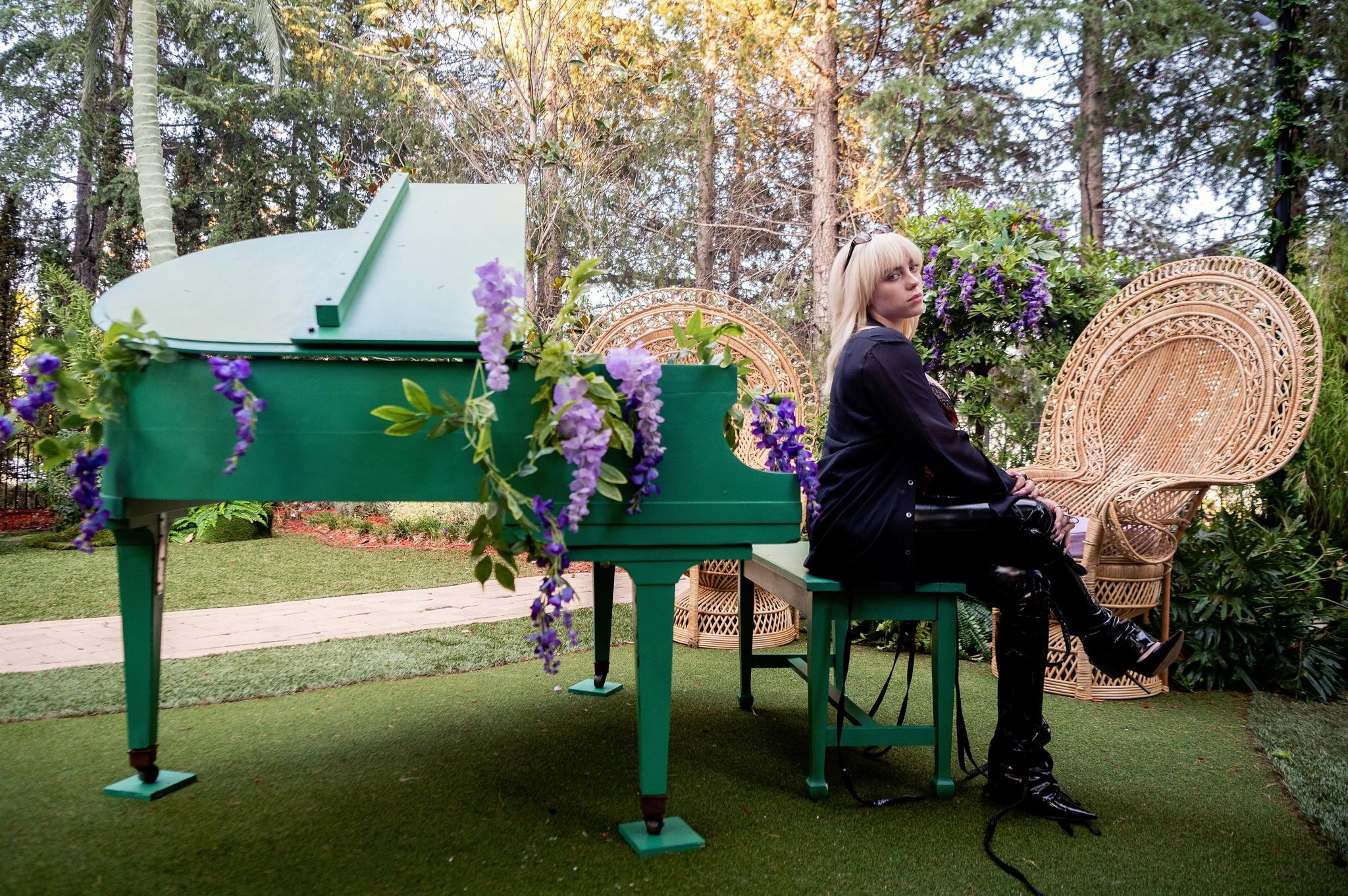 Spotify. Save my summer. | Campaign | THE WORK